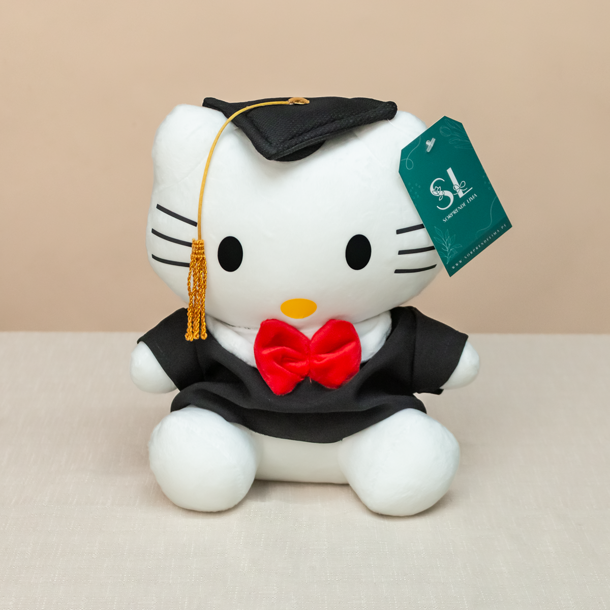 Hello Kitty Graduada – SORPRENDE LIMA