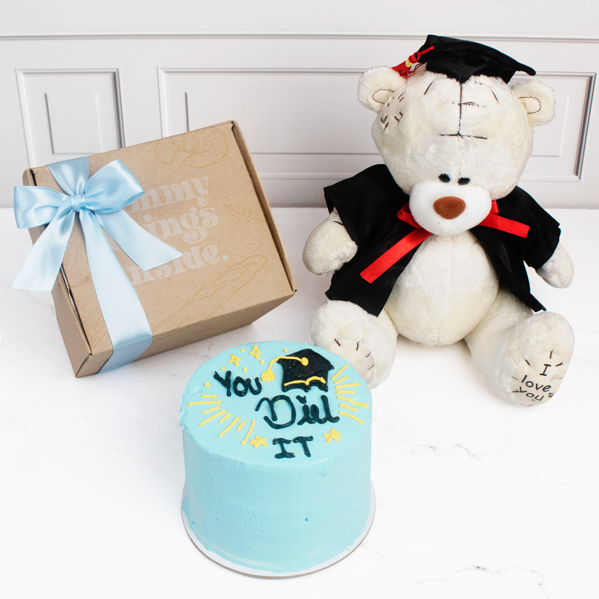Torta de Graduación y peluche de graduado – SORPRENDE LIMA